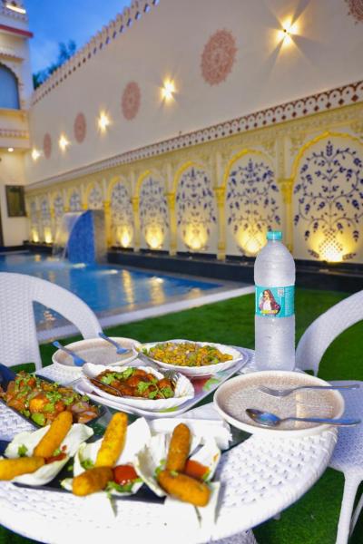 Hotel Cyra Palace - Jaipur