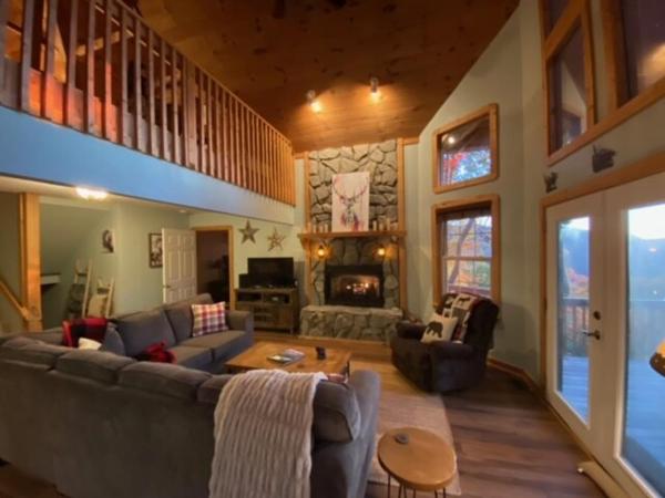 Cabin With Incredible View Blue Ridge Parkway - North Carolina