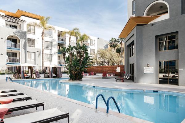 Woodland Hills Escape - Topanga, CA