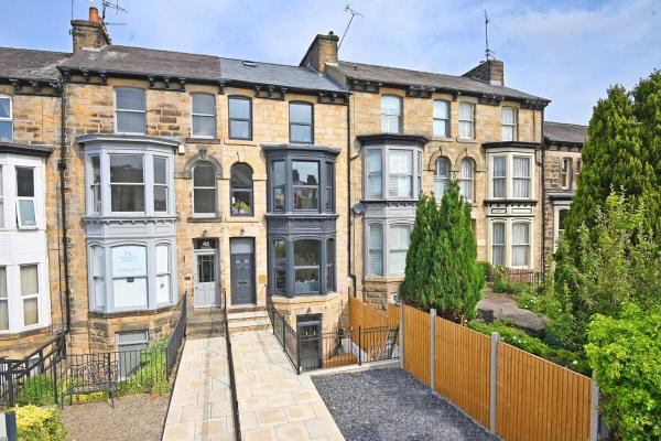 Forty-four Harrogate - 5 Bed Townhouse,1 Min To Convention Centre - Harrogate