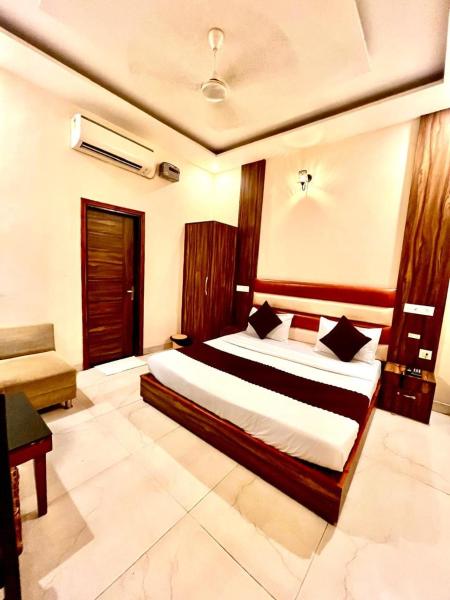 Hotel Wooodcrestt Zirakpur - Zirakpur