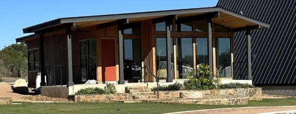 Charming Rancho-style Cabin With Hot Tub & Sunset Views Near Gruene In New Braunfels, Texas - New Braunfels, TX