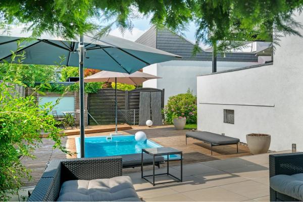 Modern House, Pool, Garden - Burgdorf