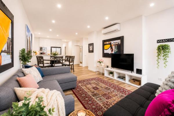 3br Apartment With Secure Parking & Walk To Darling Harbour, Icc & Cbd - North Sydney