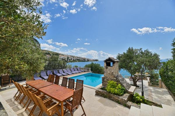 Apartments Villa Paula - Croatia