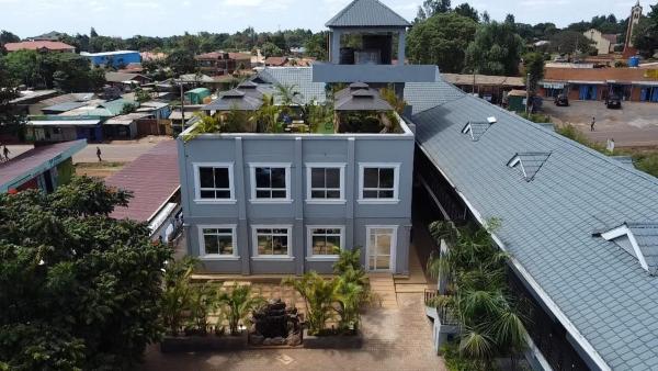 Saffron Inn Luxury Hotel - Kenya