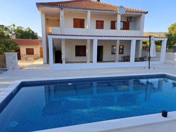 Holiday Home Charmy Luna Mit Pool By Interhome - Sevid