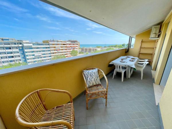 Sea-view Apartment With Lovely, Furnished Terrace - Caorle