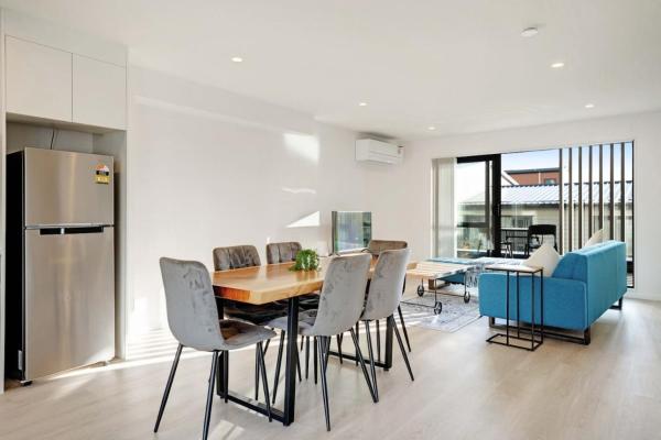 The Family Townhouse With Bunk Beds And Air-con - Beachlands