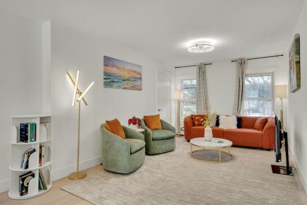 Modern Apartment With 3 Bedrooms And Games - Boston, MA