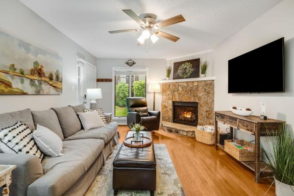 Brook Haven Condo - Downtown Blowing Rock Ground Floor Fully Stocked With 2 King Beds - Boone, NC