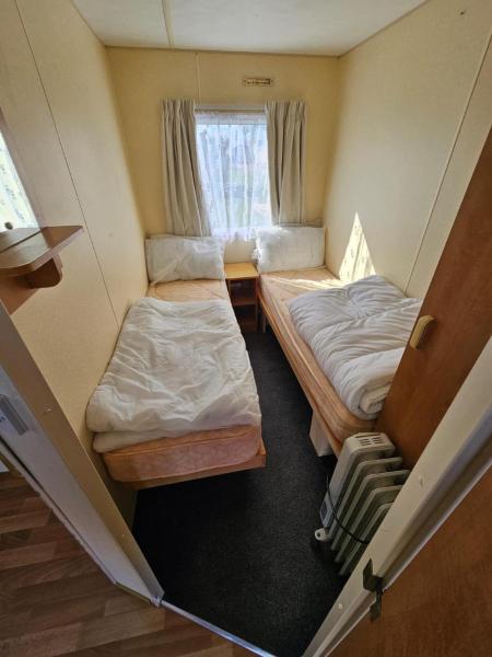 Cabin Sleeps 6 With Pets Welcome - Lincolnshire