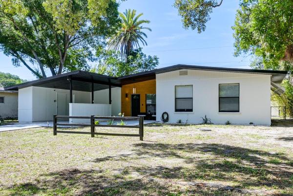 7 Mi To Sand! Getaway W/ Outdoor Space In Sarasota - Sarasota
