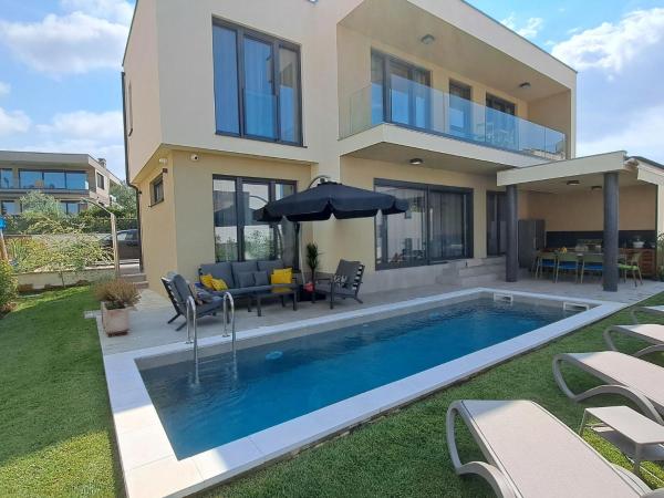 Villa Val By Interhome - Premantura