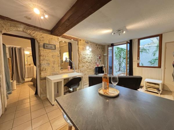 Evasion Urbaine Charmant T1 Bis " Coté Cour " Avec Un Patio Privatif - Narbonne