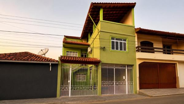 Casa Completa A 500 M Da Basílica De Aparecida - Segundo Andar - Aparecida