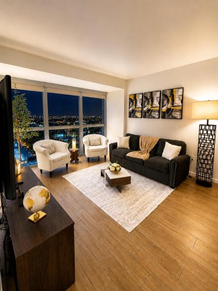 Luxury Skyline Apartment- Resort-style Pool , Gym & Game Room - Fort Myers, FL