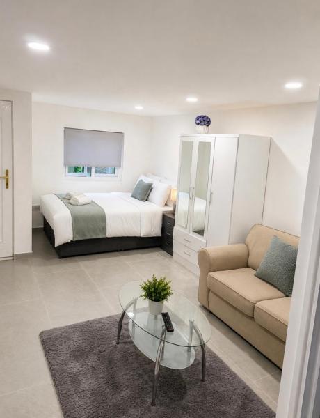 Laylas Cosy Cabin Near Asda Town Centre - Basildon