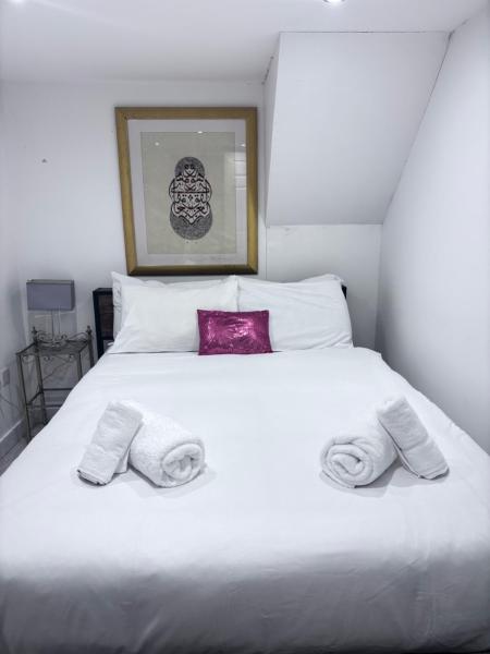 2br Comfortable Property In High Wycombe Mr - High Wycombe