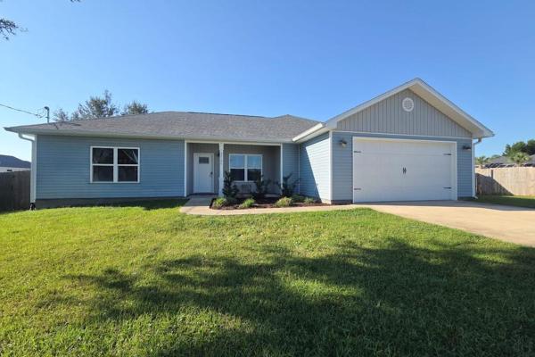Spacious Private Home With Large Kitchen Patio & Close To Everything - Pensacola Beach, FL