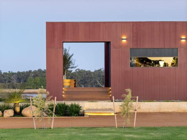Samphire Chalet Tuart - Luxury Amidst Nature - Busselton