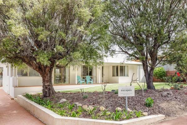 Reverie By The Bay - Walk To Beaches, Relax In Style - Dunsborough