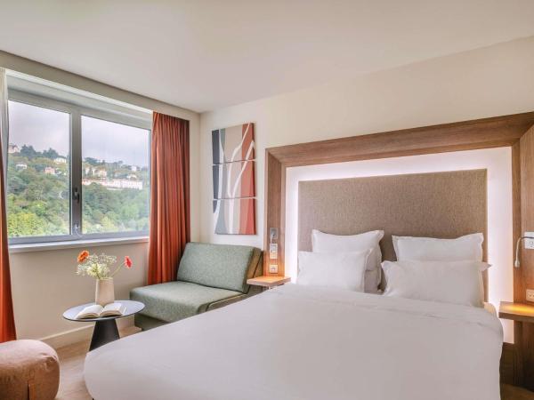 Novotel Lyon Centre-confluence Bord De Saone - Lyon