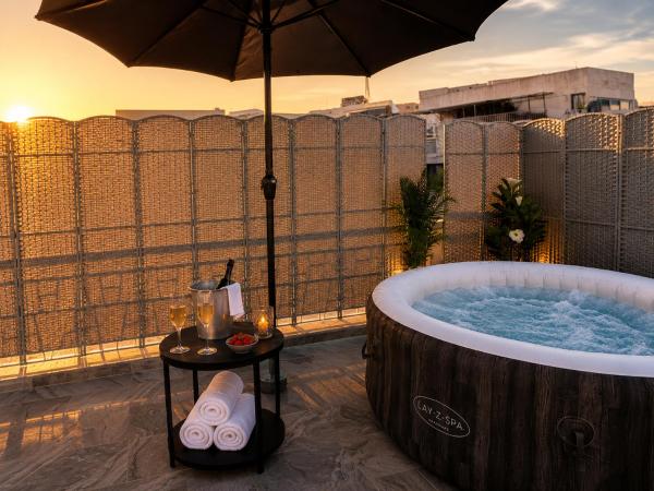 Luxury Penthouse With Private Jacuzzi & Terrace - Valeta