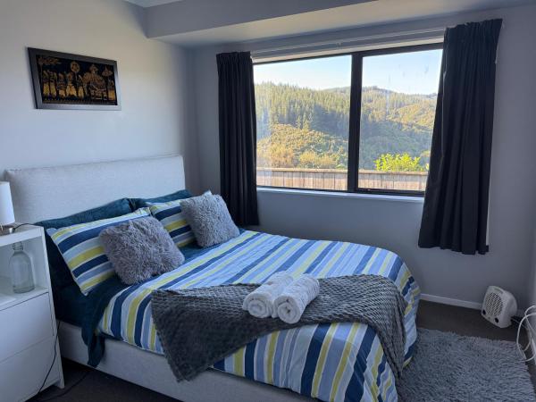 A Comfortable Room In Upper Hutt With Views - Homestay - Upper Hutt