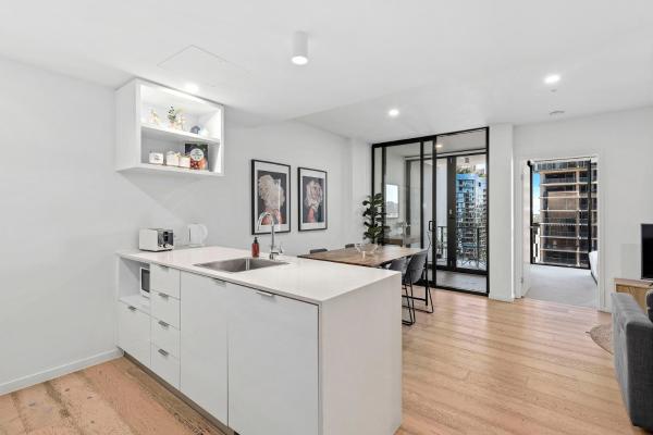 Breathtaking Sunset Views & Fantastic Location! - Brisbane