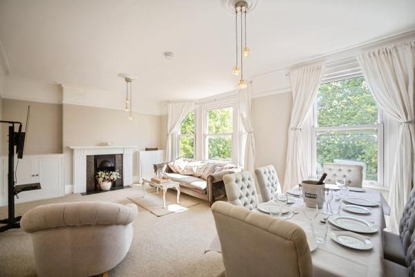 Large Victorian Apartment With High Speed Wifi 350mbps - Royal Tunbridge Wells