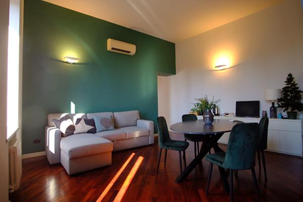 Guesthost - Cozy Terrace Flat Historic Center - Piacenza