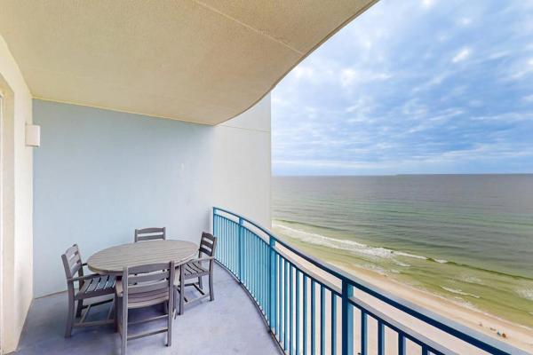 Gulf-front Condo Right On The Beach With Balcony Pool & Hot Tub - Panama City Beach