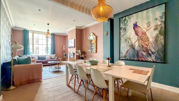 Historic Chester Rows Townhouse By Rework Accommodation - Chester