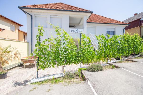 Déli Terasz A Apartman Free Parking, Self-check-in Anytime - Győr