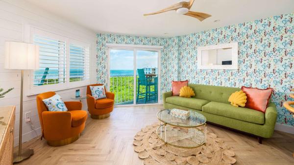 Retro Reef House 5406 Designer Marina View - Islamorada, FL