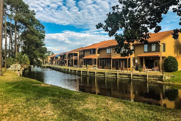 Bright Townhouse With Private Beach Access Shared Pools & Central Ac - Panama City Beach, FL