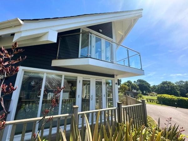 Trewhiddle Retreat V30 By Together Travel - Luxury 4-bedroom Villa - St Austell