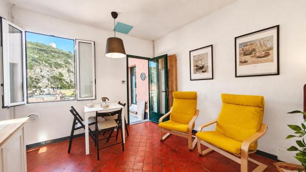 Hostdomus - La Piazzetta Sul Mare - Finale Ligure