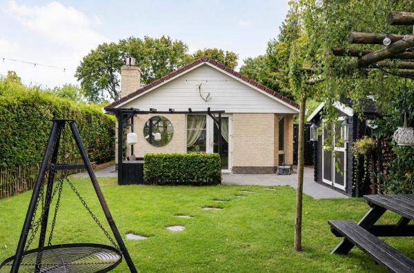 Weidezicht - Putten