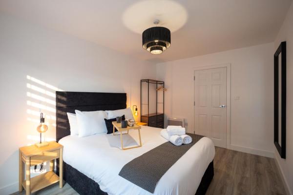 Stylist 2-bedroom Flat - Watford Central - Watford