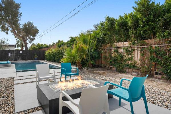 Hacienda Hideaway 3br Desert Oasis W Pool Spa & Firepit - Palm Springs, CA