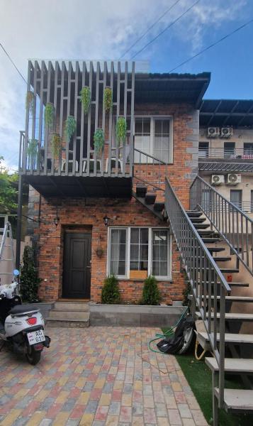 Cozy Apartment In Yerevan - Ereván
