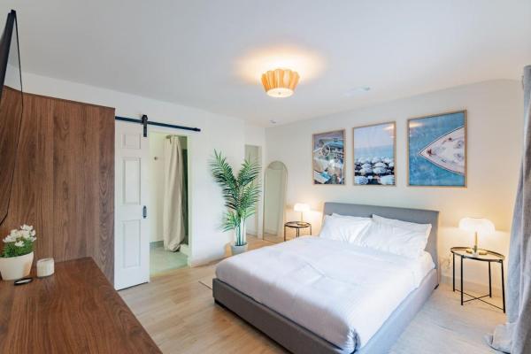 Parkway Boutique Suite 20 - Niagara Falls