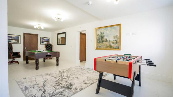 Ocean Breeze 3 Ensuite Bedroom Lower House With Games Room - Bundoran