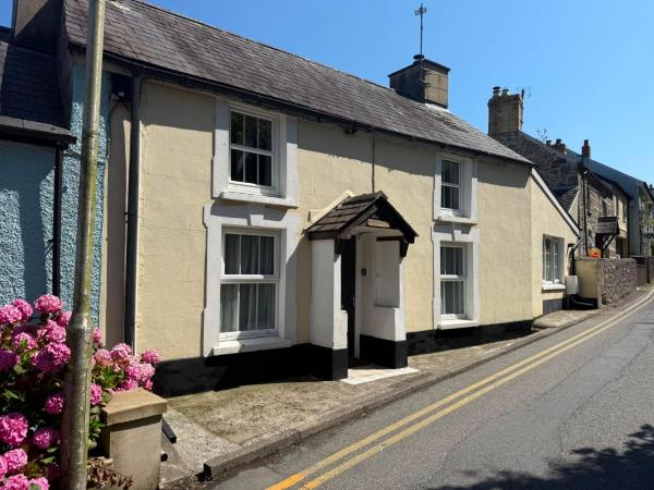Bryndegwel In Saint Dogmaels, Cardigan- River Views, Free Parking - Großbritannien