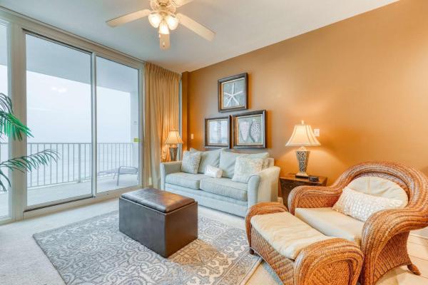 Beachfront Condo With Balcony Indoor & Outdoor Pools Sauna & Hot Tubs - Gulf Shores, AL