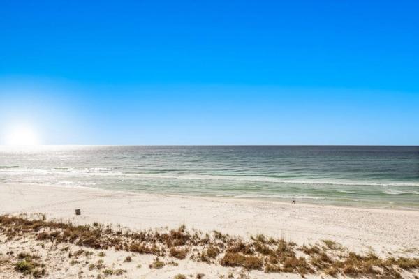 Beautiful Pinnacle Port Condo With Pools & Basketball Court Right Next To Beach - Rosemary Beach, FL