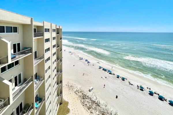 Penthouse Condo With Gorgeous Views Fast Wifi Pools & Gym - Seacrest, FL