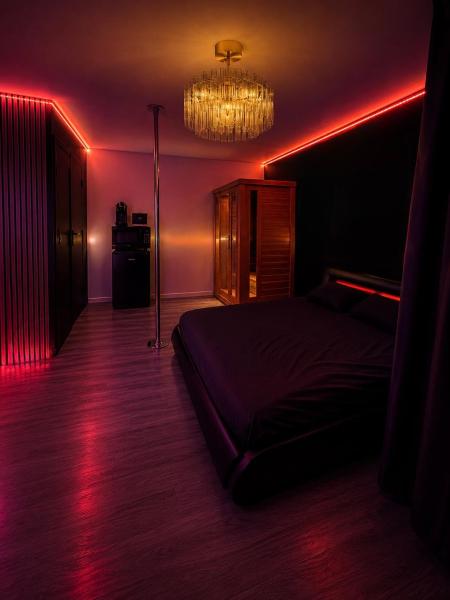 La Porte Défendue - Limitless - Jacuzzi, Sauna, Barre De Pôle Dance Et Cinéma Extérieur - Cergy